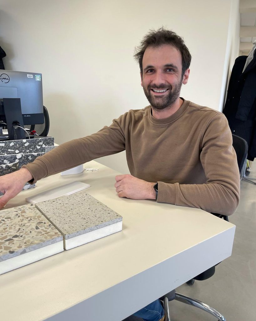 Daniel Tofan - Avantgarde Tiling